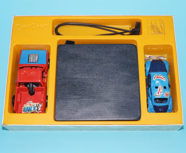SSP SMASH-UP DERBY CRAZY RACERS PICK-UP & VW BEETLE COMPLETE EURO BOX ...